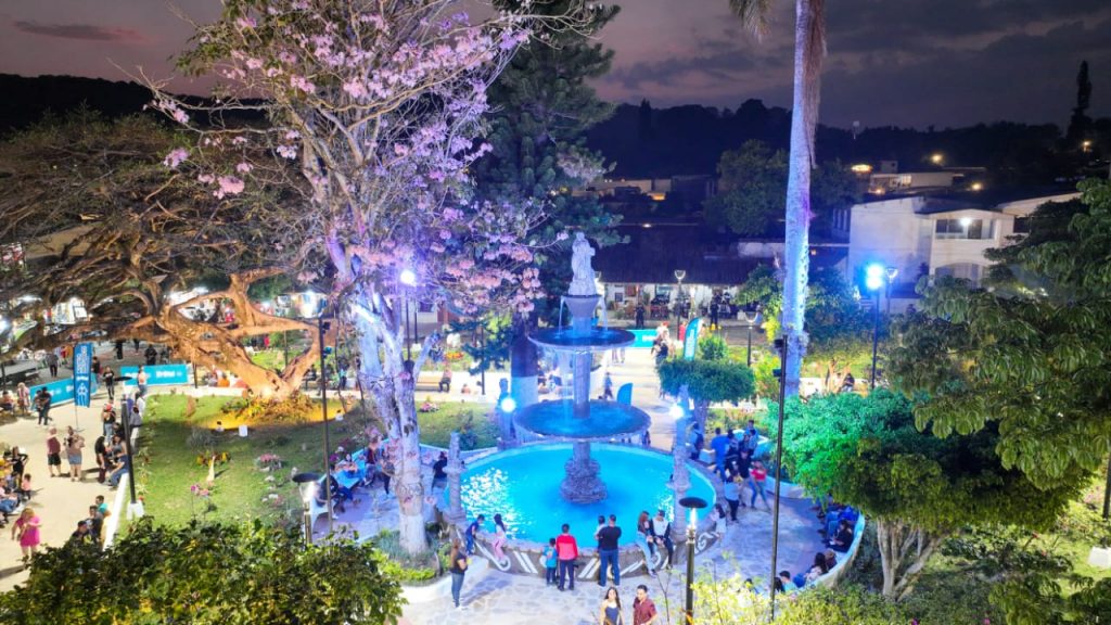 Muni263 - El Gobierno de El Salvador inaugura un moderno parque en ...